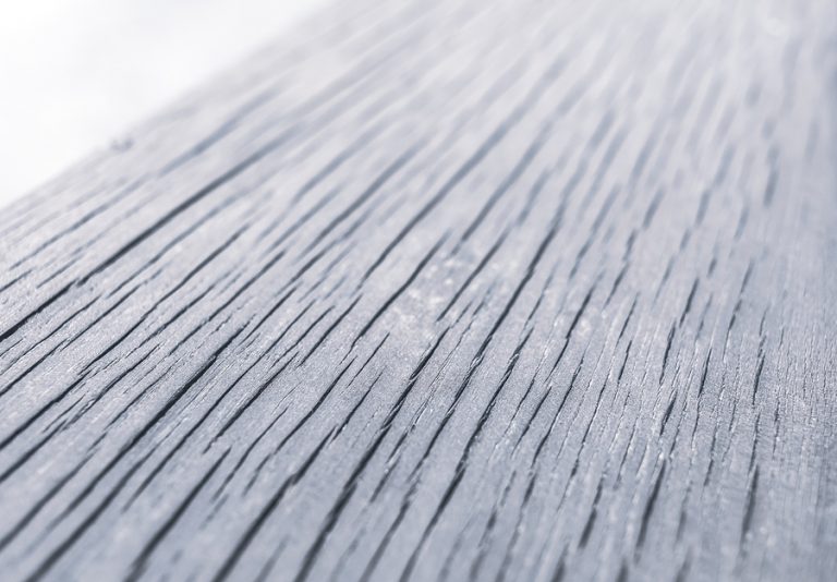 What Causes Delamination in Injection Molding?